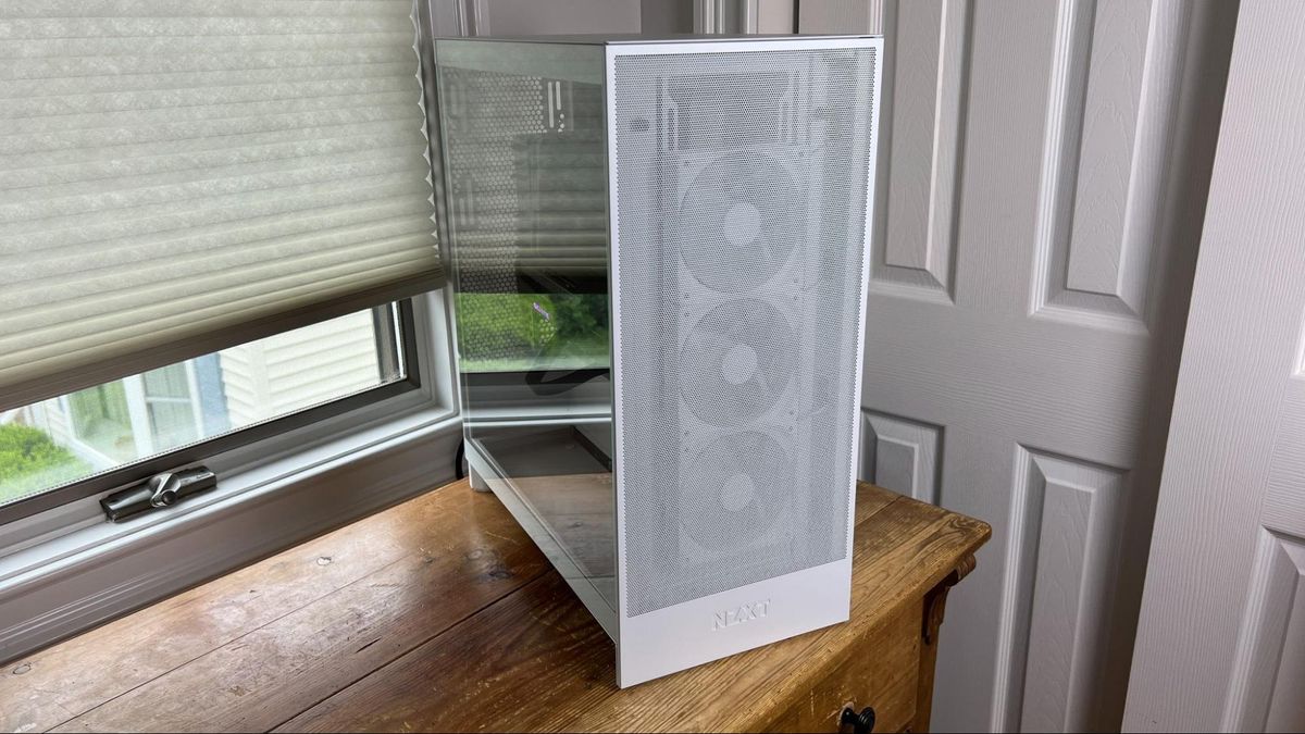 NZXT H7 Flow (2024) Review: Playing it safe | Tom's Hardware