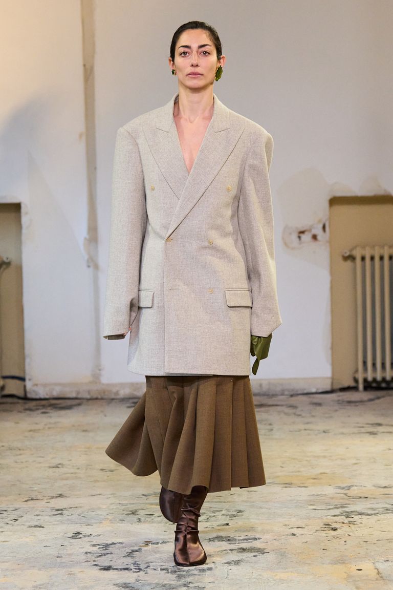 Glove Shoes Are Officially 2025's Most Divisive Shoe Trend | Who What Wear