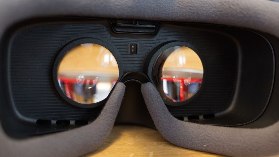 Samsung wants to bring curved OLED displays to VR | TechRadar