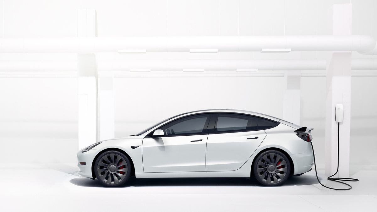 Tesla Model S vs. Tesla Model 3: What’s the difference? | Tom's Guide