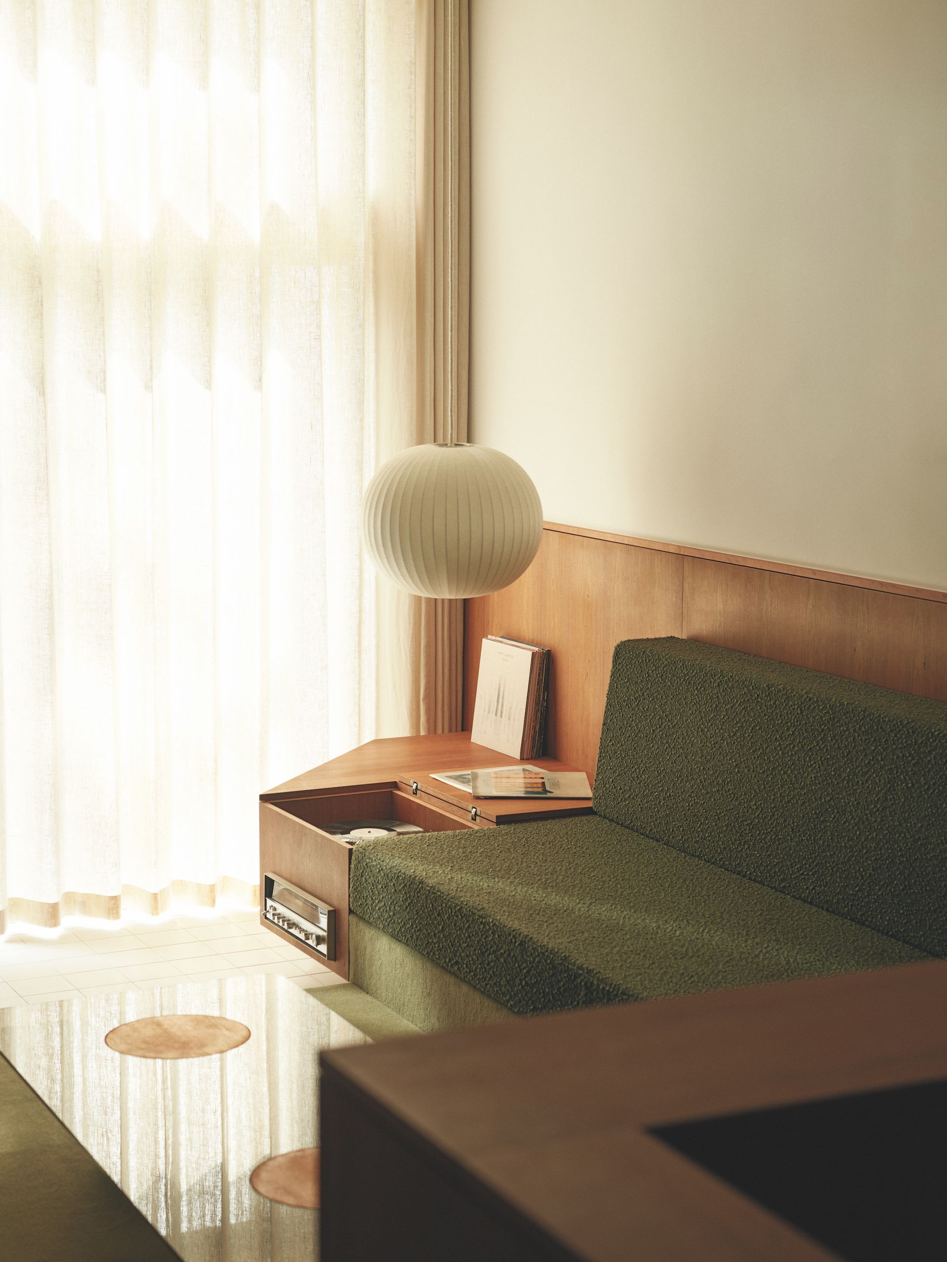 Built-in Sofa Ideas — 6 Projects That Use This Trending Seat | Livingetc
