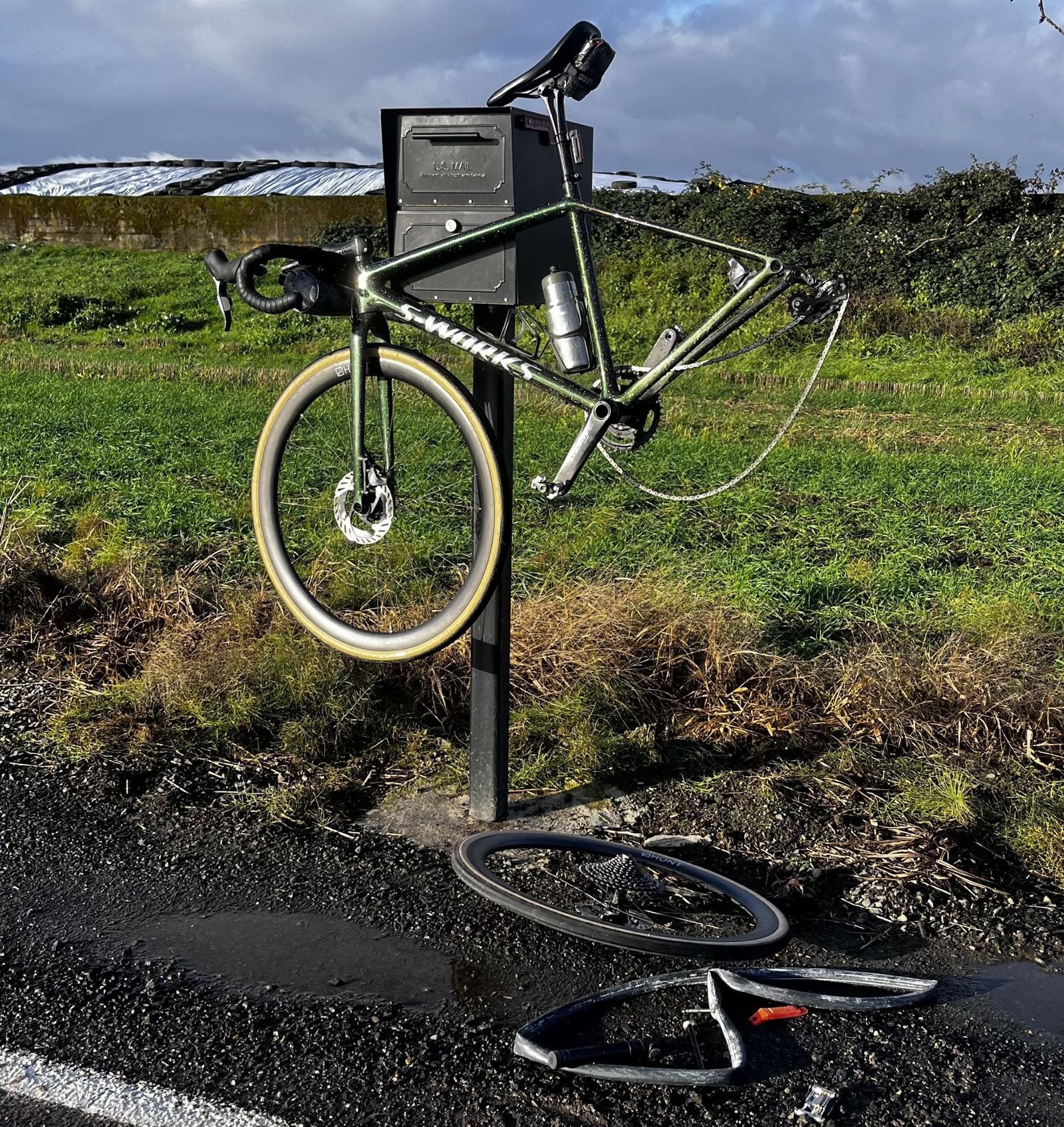 Tubeless vs. tubed tires for road bikes - here's what our experts ride ...