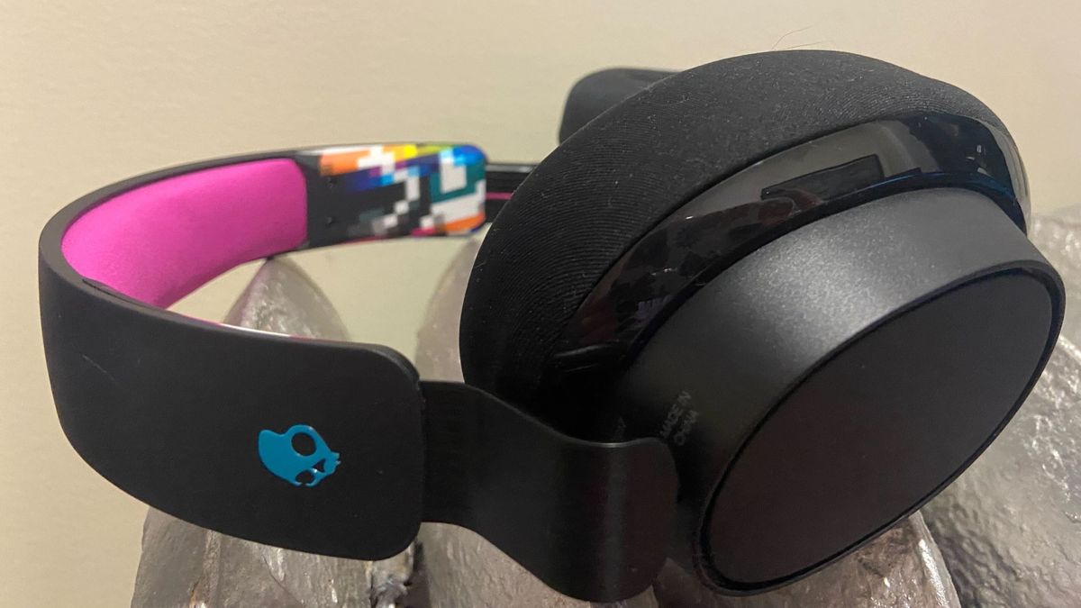 Skullcandy SLYR review: "A no-frills, affordable headset that offers ...