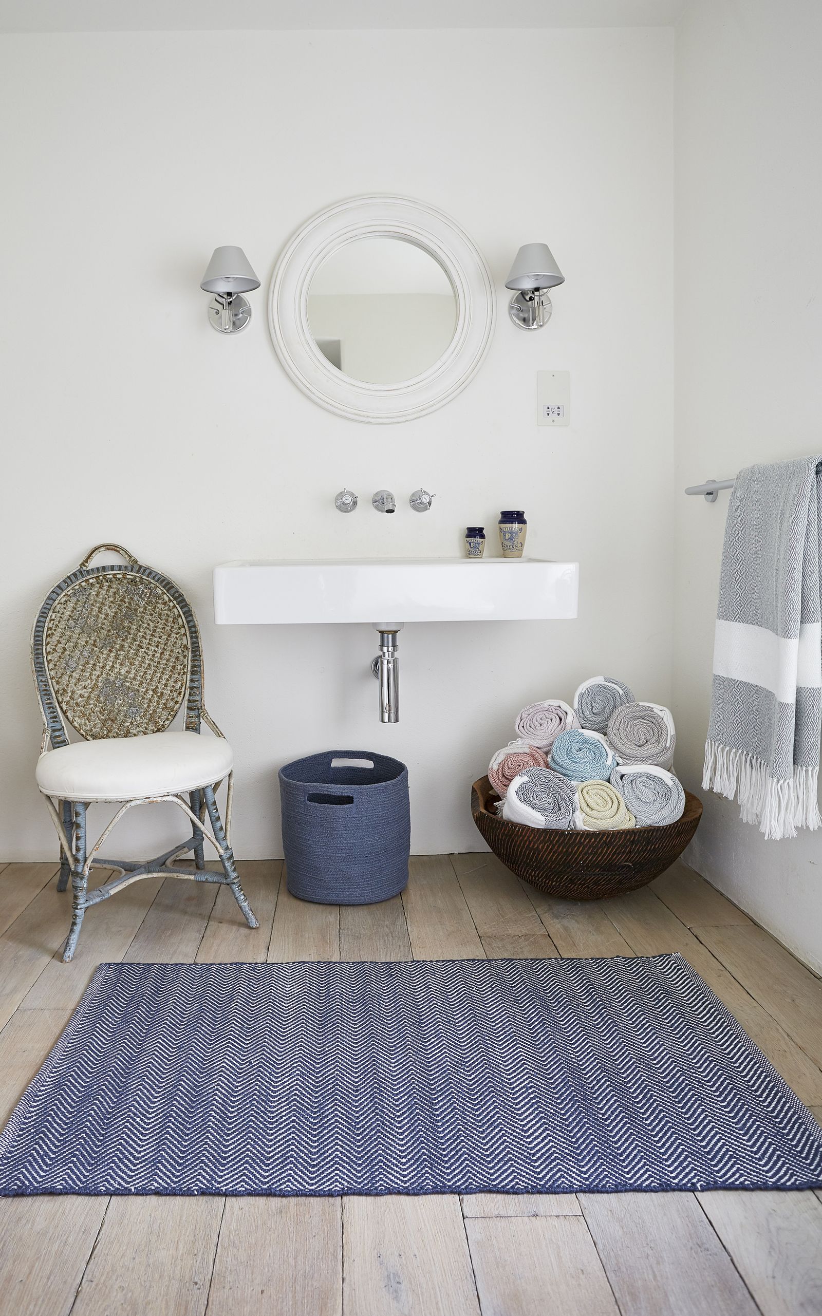 Bathroom rug ideas: 10 ways to use rugs in a bathroom | Homes and Gardens