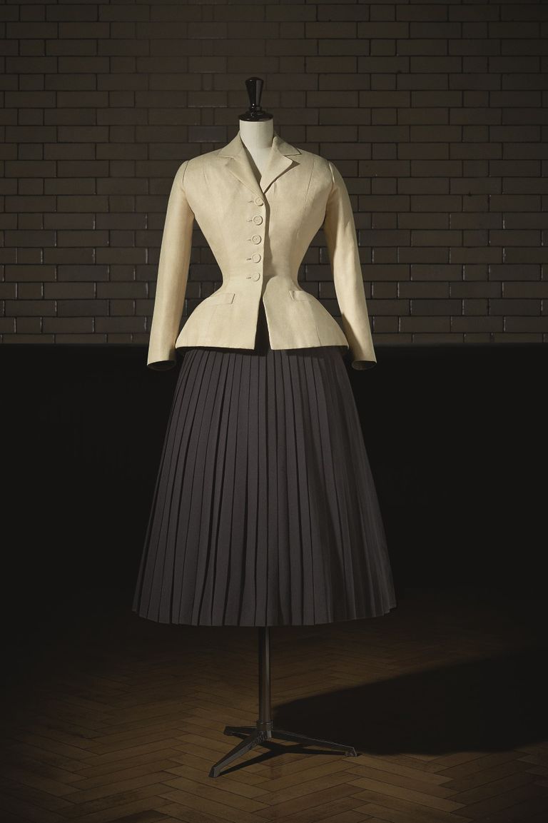 CHRISTIAN DIOR: DESIGNER OF DREAMS - A SNEAK PEAK AT THE V&A'S MAJOR ...