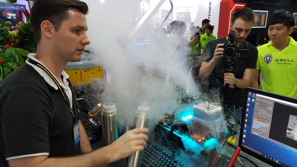 Overclocking a CPU to 7 GHz with the science of liquid nitrogen | PC Gamer