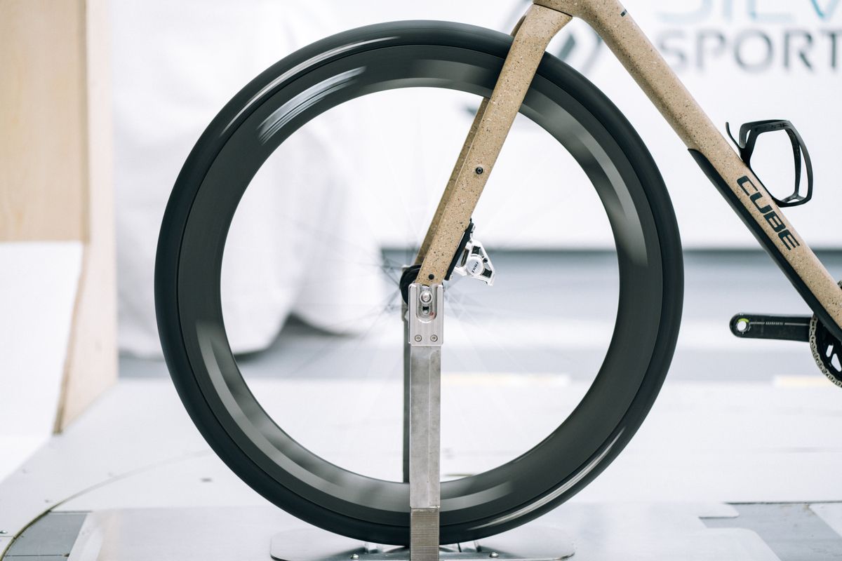 Lab tested: 40mm road tyres are faster for nearly everyone, and here's ...