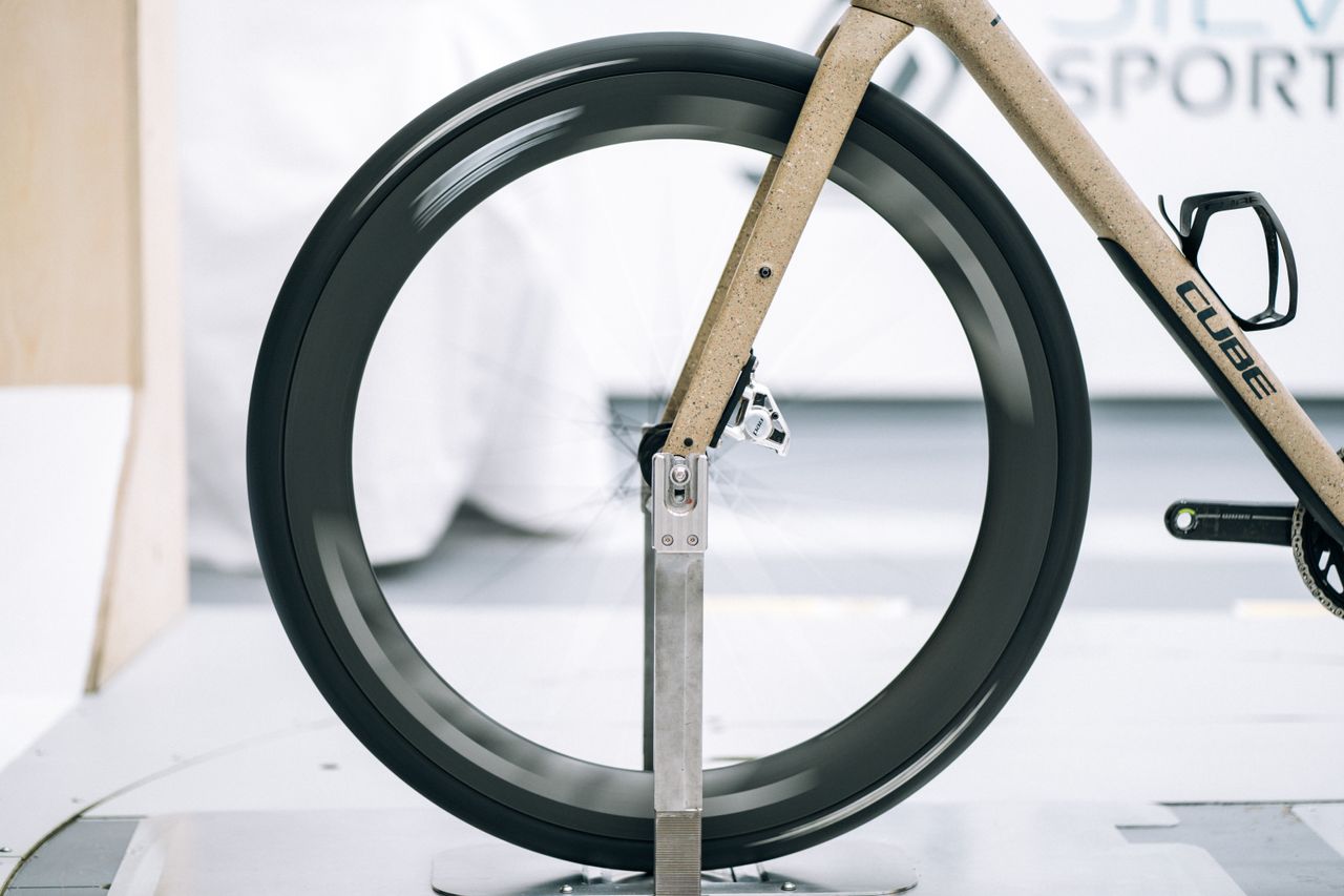 Lab tested: 40mm road tyres are faster for nearly everyone, and here's ...