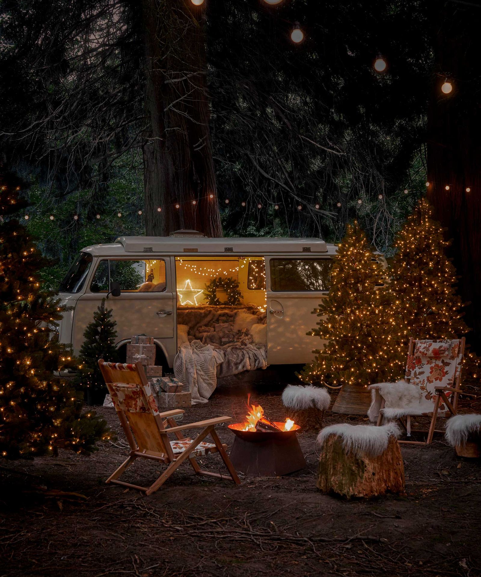 Outdoor Christmas decor ideas: 32 fabulously festive looks | Gardeningetc