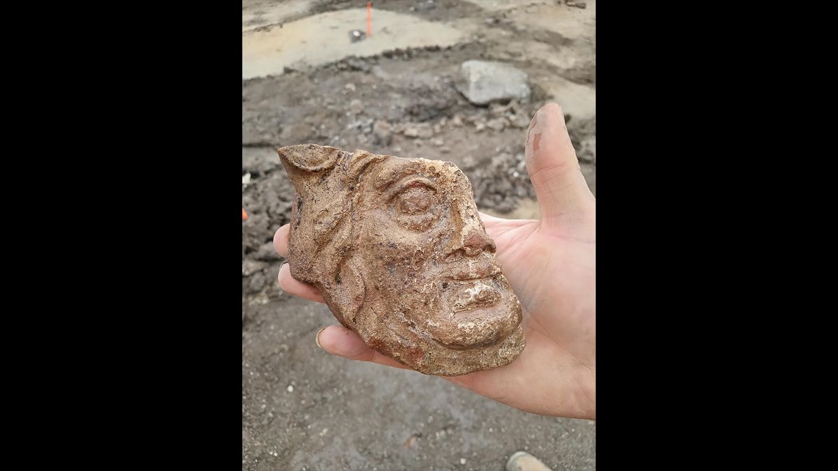 1,700-year-old Roman ruins discovered atop much older Neolithic sacred ...