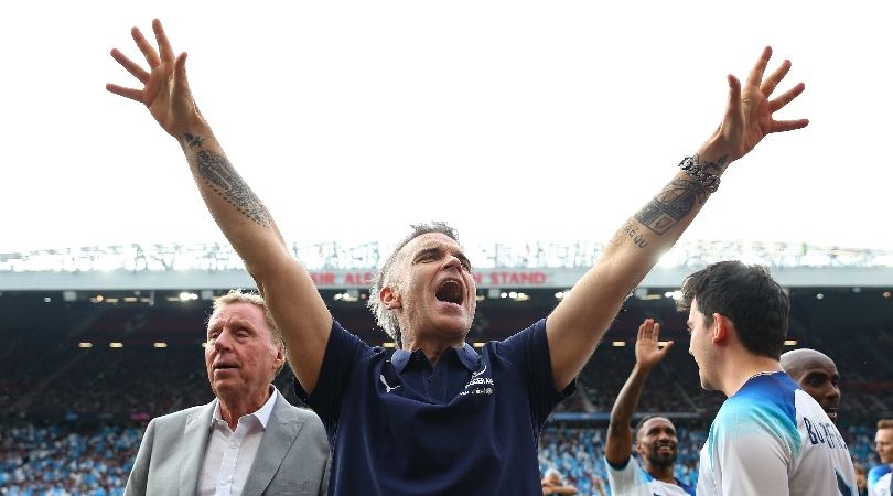 'Guess I'm a Spurs fan now!' Robbie Williams sings supporters' Ange ...