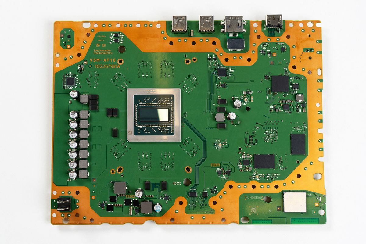 Sony reveals the PS5 Pro's insides (and it almost feels indecent ...