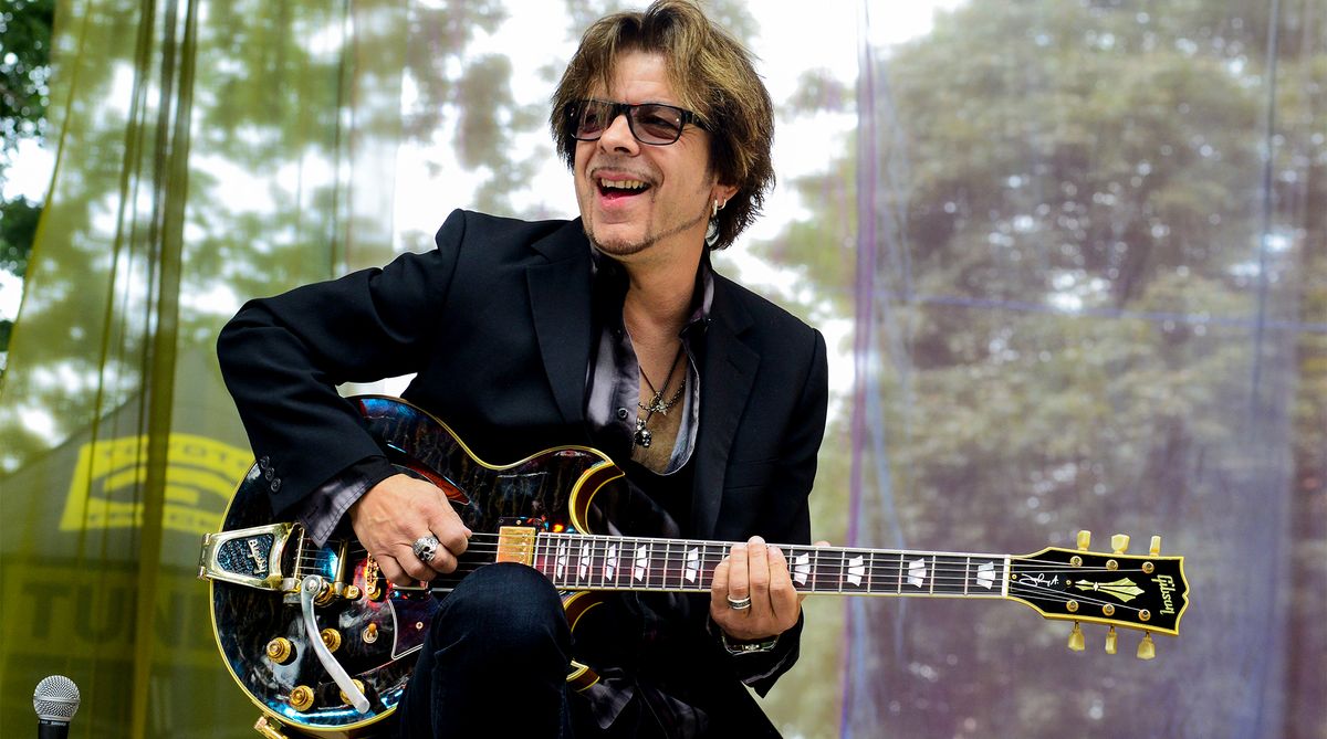 Johnny A. demonstrates his live guitar looping rig | GuitarPlayer