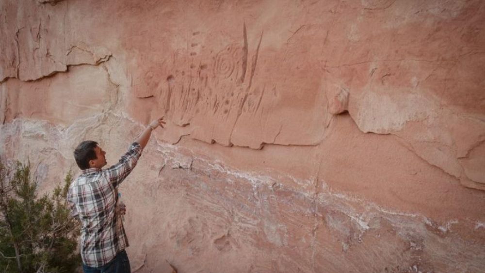 800-year-old spiral rock carvings marked the solstices for Native ...