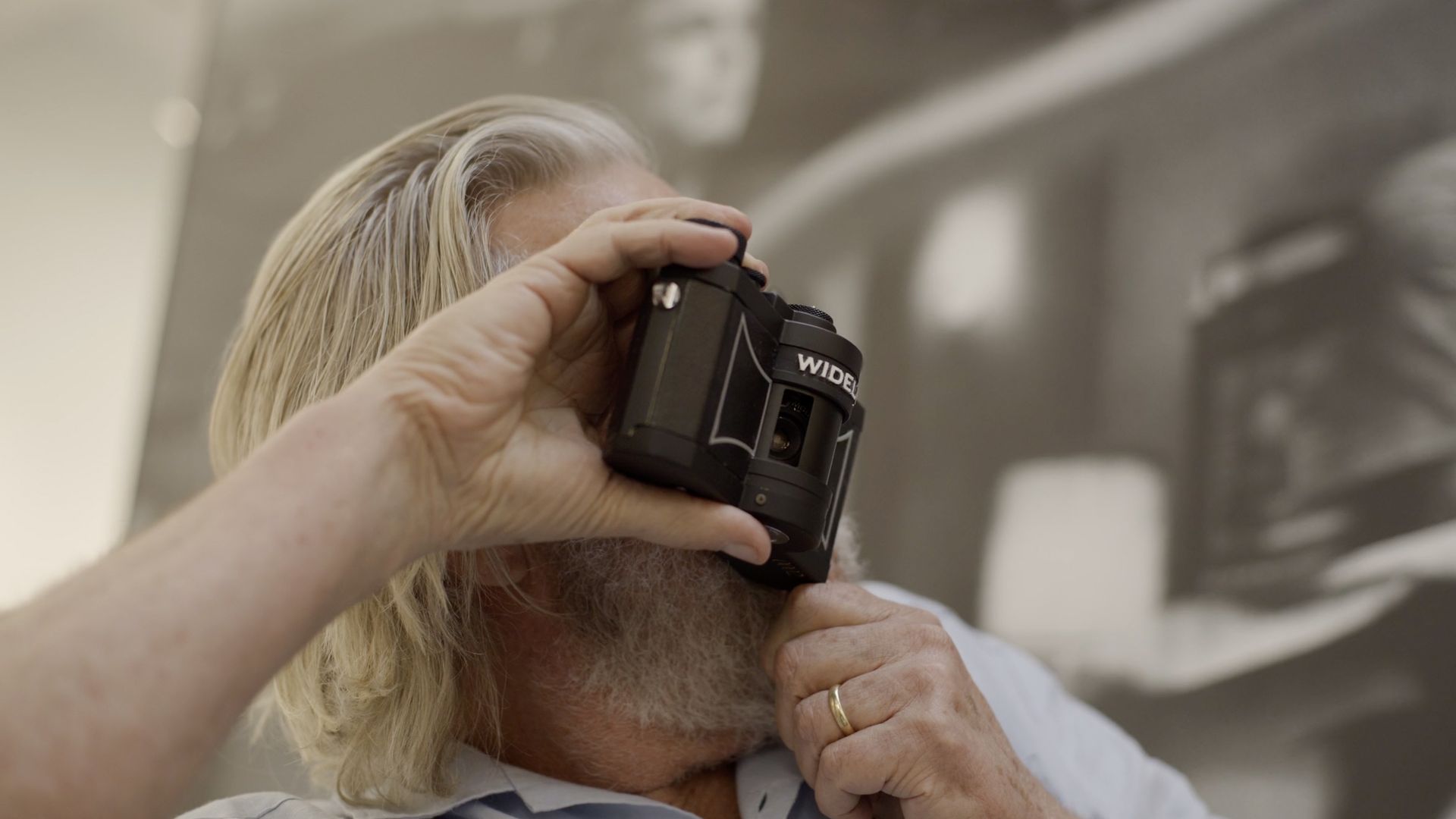 Watch actor Jeff Bridges unbox a retro film camera that hasn’t been ...