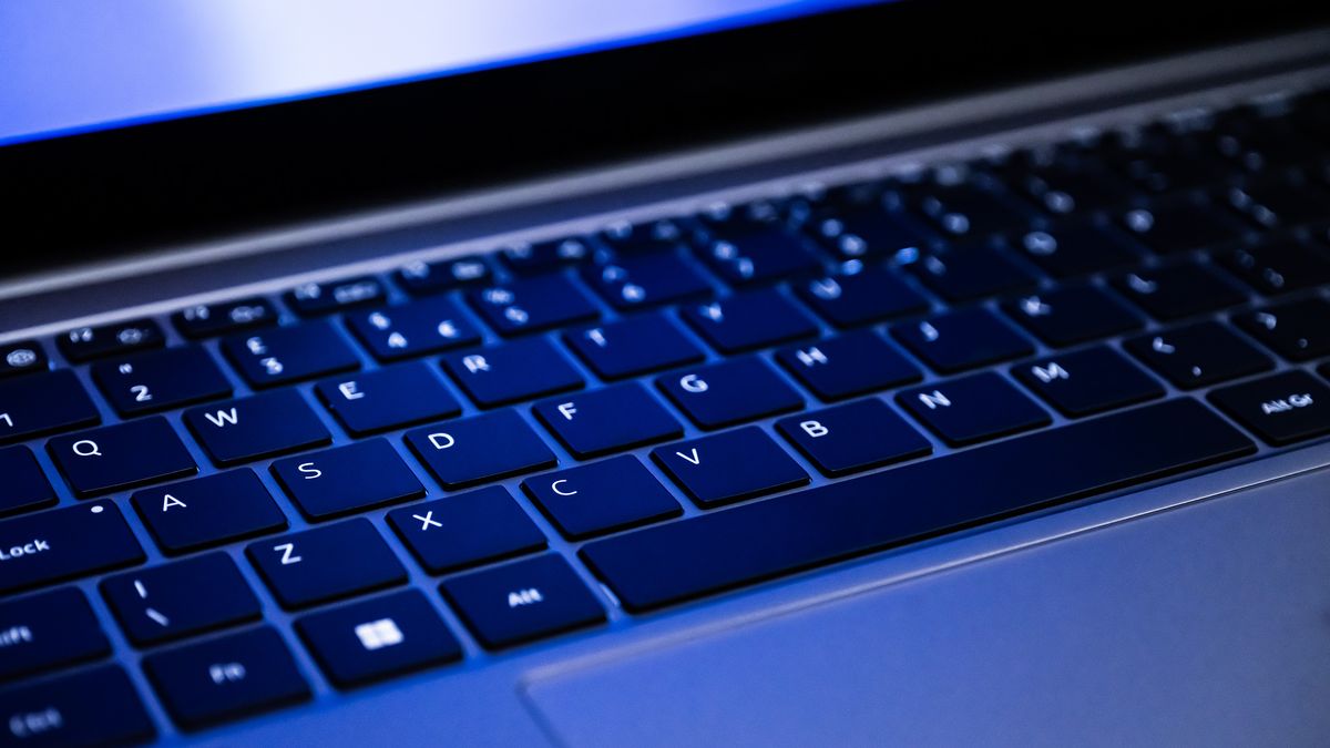 Samsung Galaxy Book 4 Ultra review: businesslike performance | Creative ...