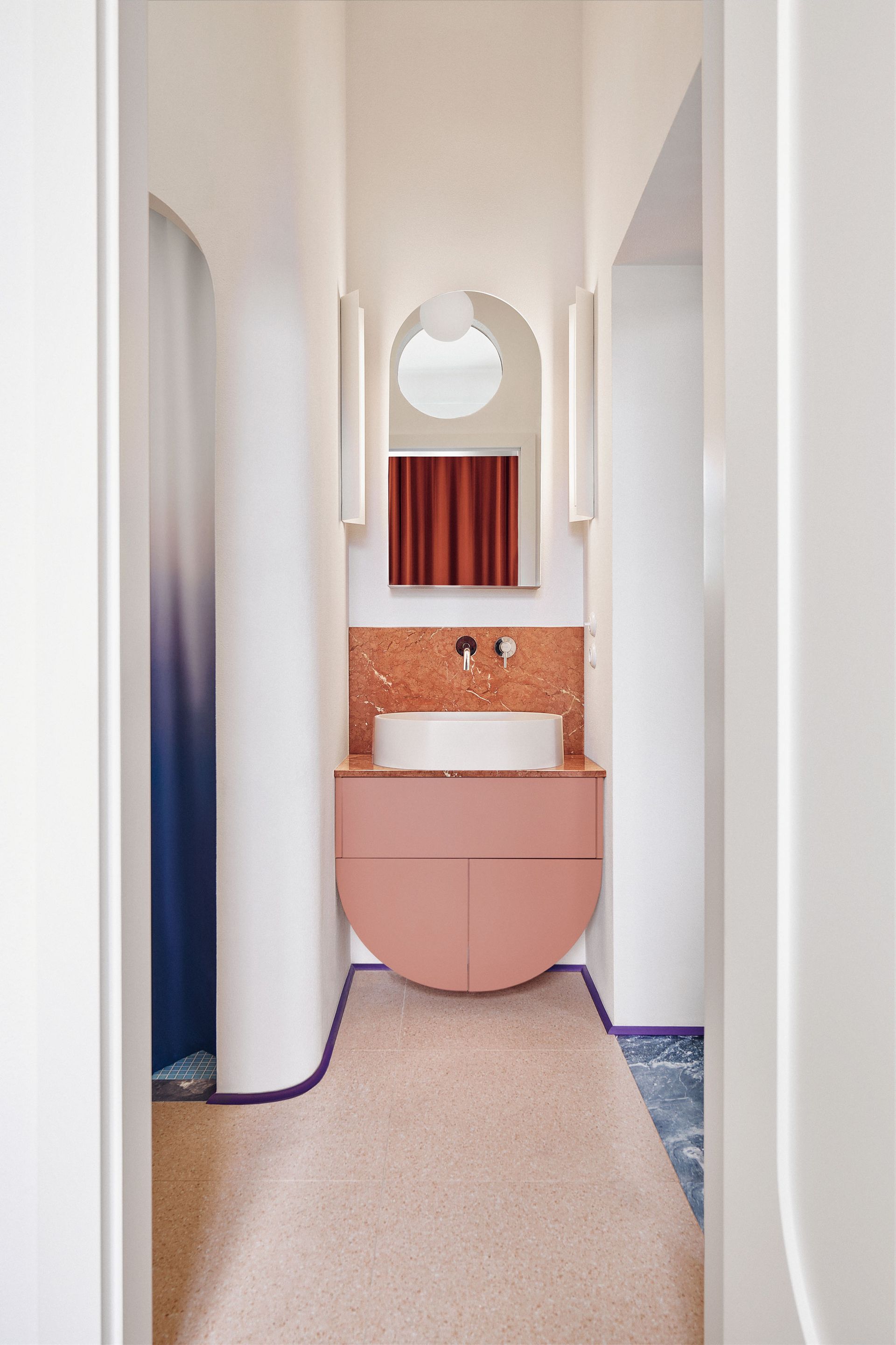 Custom Bathroom Vanity Ideas — 6 Spectacular Designs | Livingetc