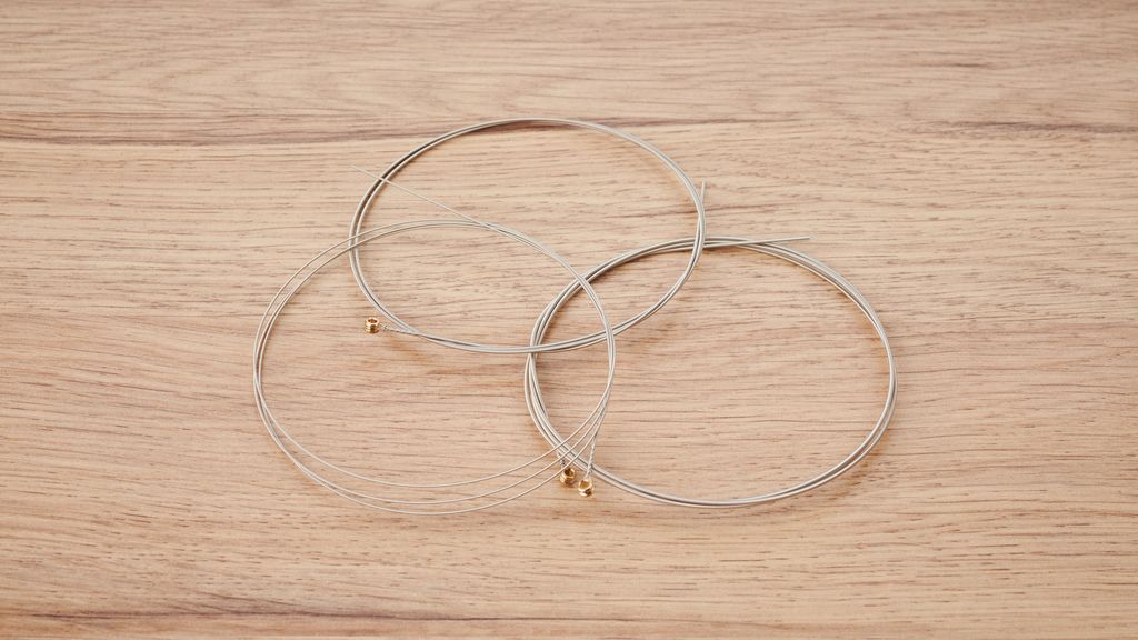 Set up your electric guitar: how to adjust action, truss rod, string ...