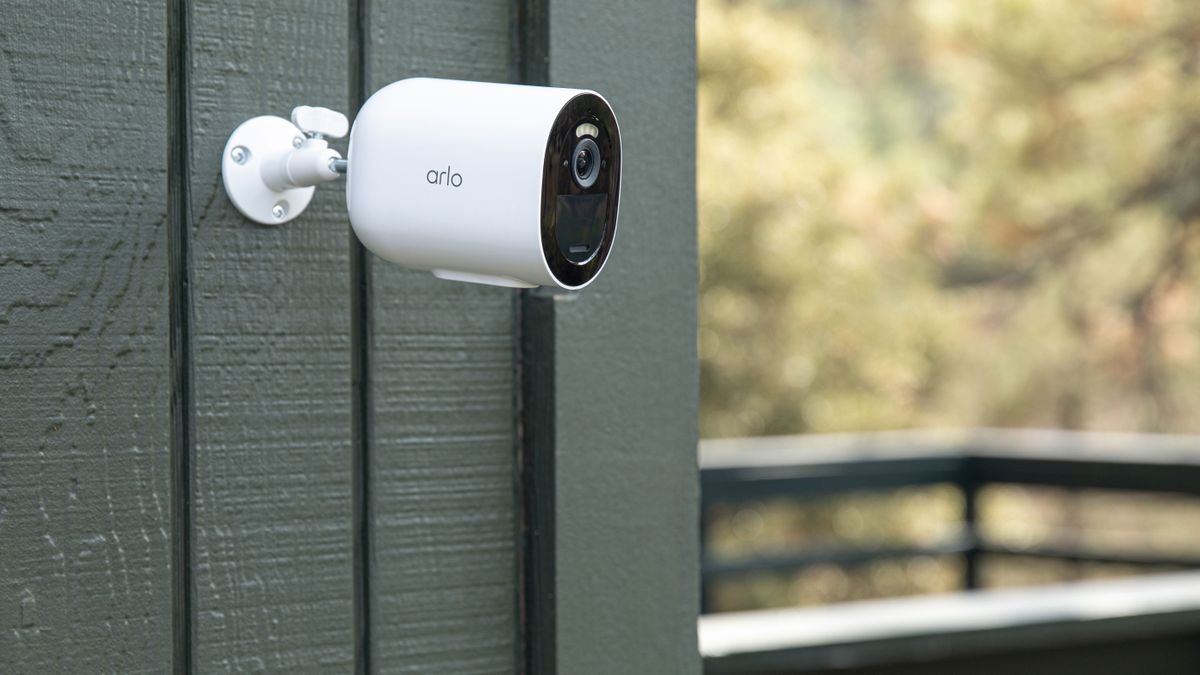 Arlo Go 2 is the cellular security camera that you can stick anywhere ...
