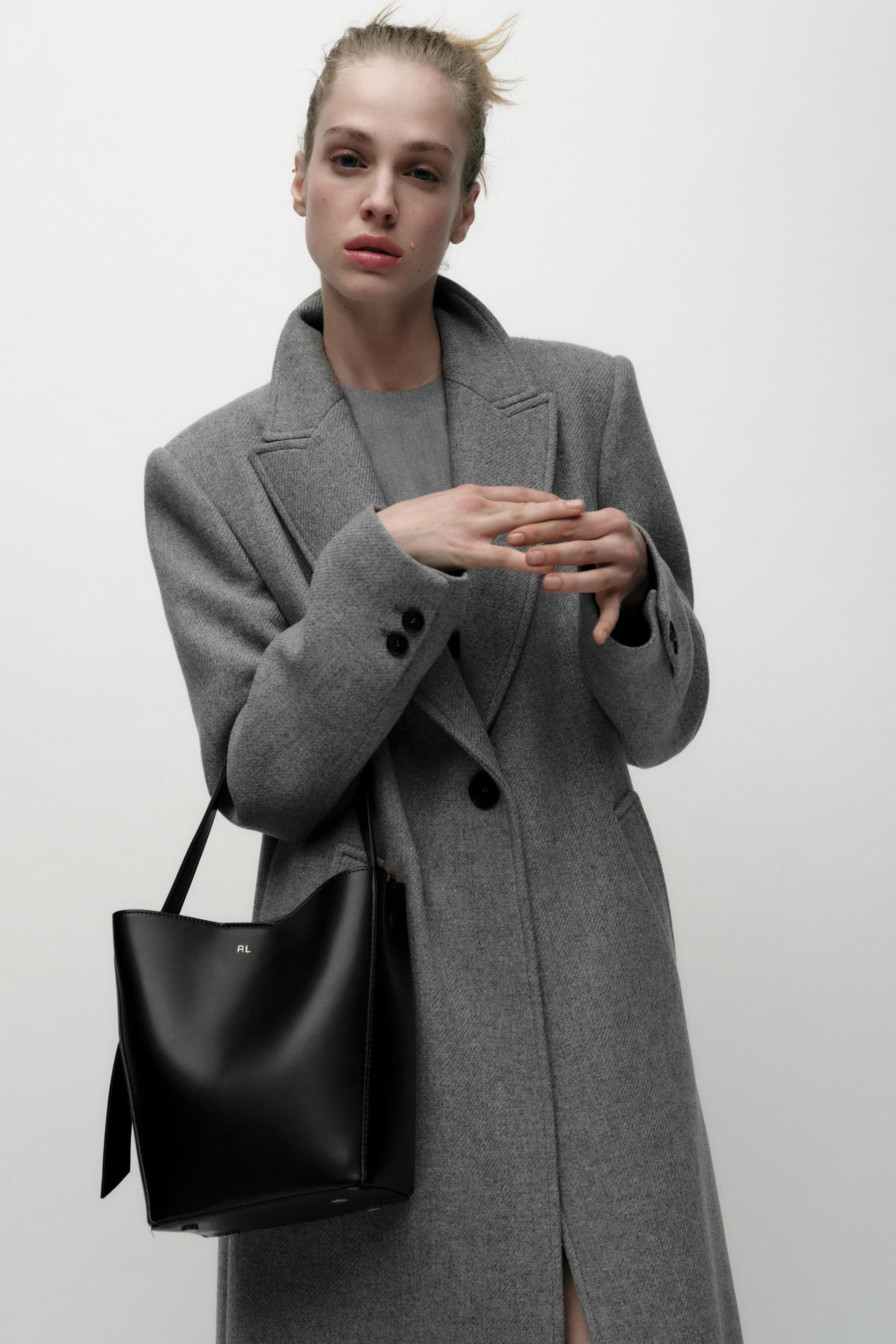 The 28 Best Minimalist Handbags, Chosen by an Editor | Who What Wear