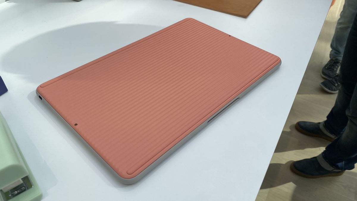 Pixelbook Go vs MacBook Air: Which One Should You Buy? | Tom's Guide