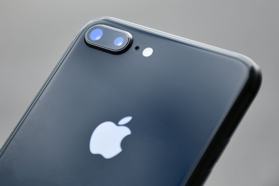 Why do some phones have two cameras on one side? Dual-camera designs ...