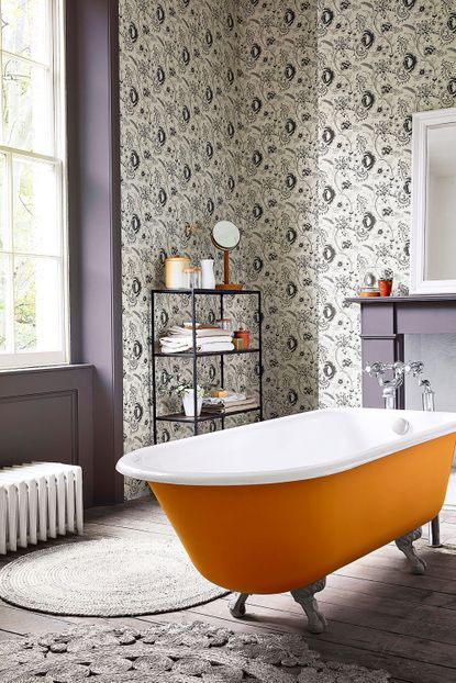 Bathroom wallpaper ideas: 11 best wallpapers for bathroom | Homes and ...