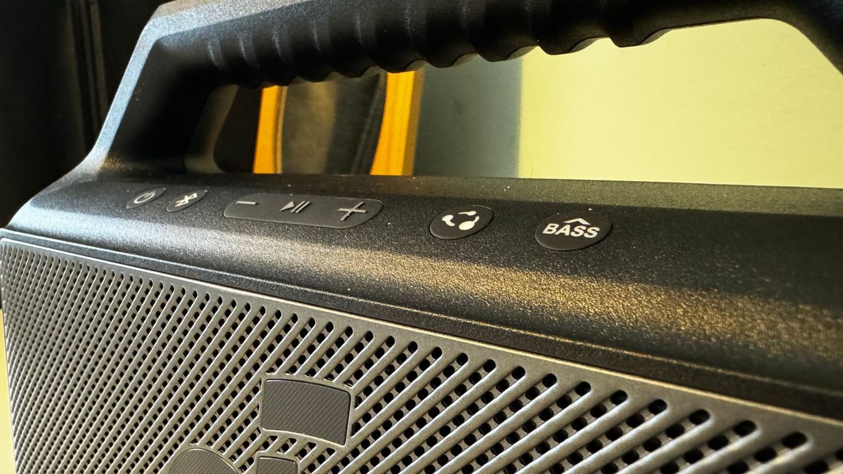 Soundcore Boom 2 Bluetooth Speaker review: Big budget bass with ...