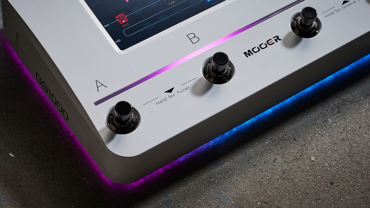 Mooer GS1000 multi-effects and amp profiling pedal review | Guitar World