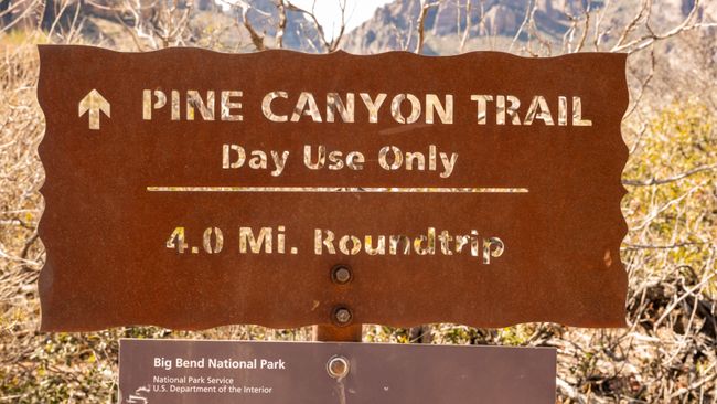 Hiking trail signs: what they mean and how to use them | Advnture