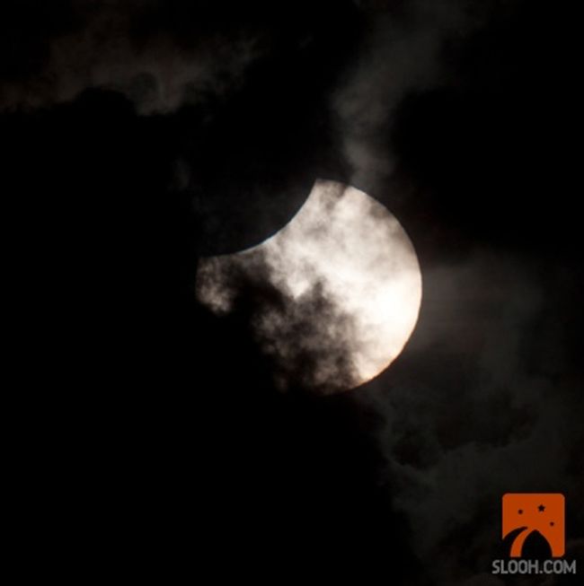Total Solar Eclipse of 2012 Begins: First Photos | Space