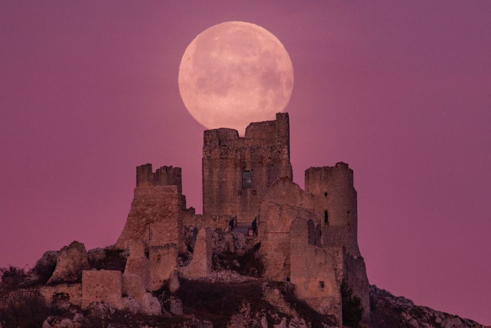March 2022 Worm Moon is the last full moon of winter | Live Science