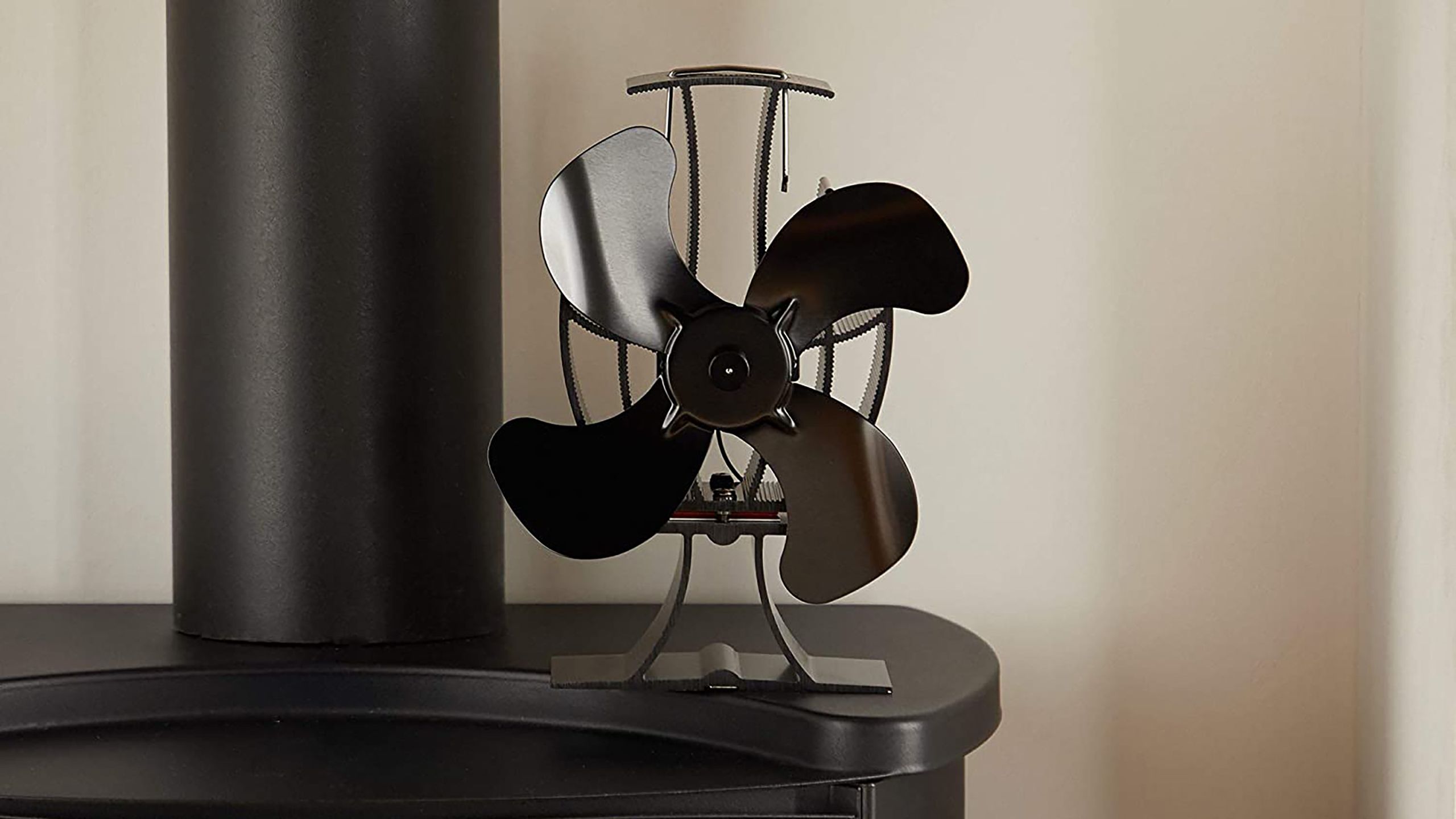 The best stove fans to heat up your home faster | Homebuilding