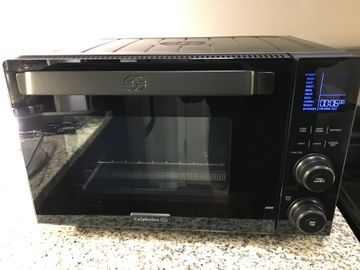 Calphalon Performance Cool Touch Toaster Oven review | Homes and Gardens