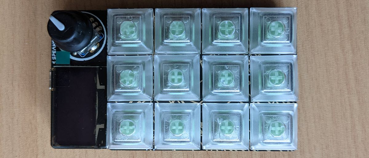 Adafruit MacroPad RP2040 Review: The Ultimate DIY Keypad | Tom's Hardware