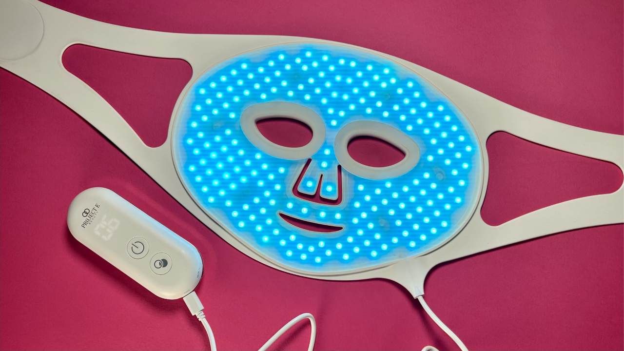 LumaLux Face Pro LED Light Therapy Mask review: the future of LED face ...