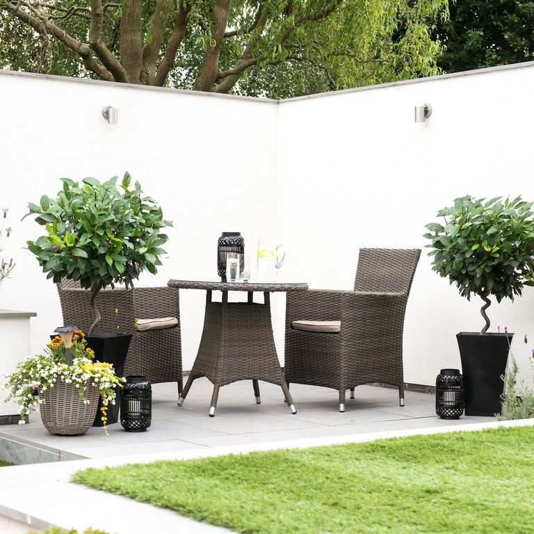 How to hide an ugly garden wall - 5 expert-approved ideas to disguise a ...