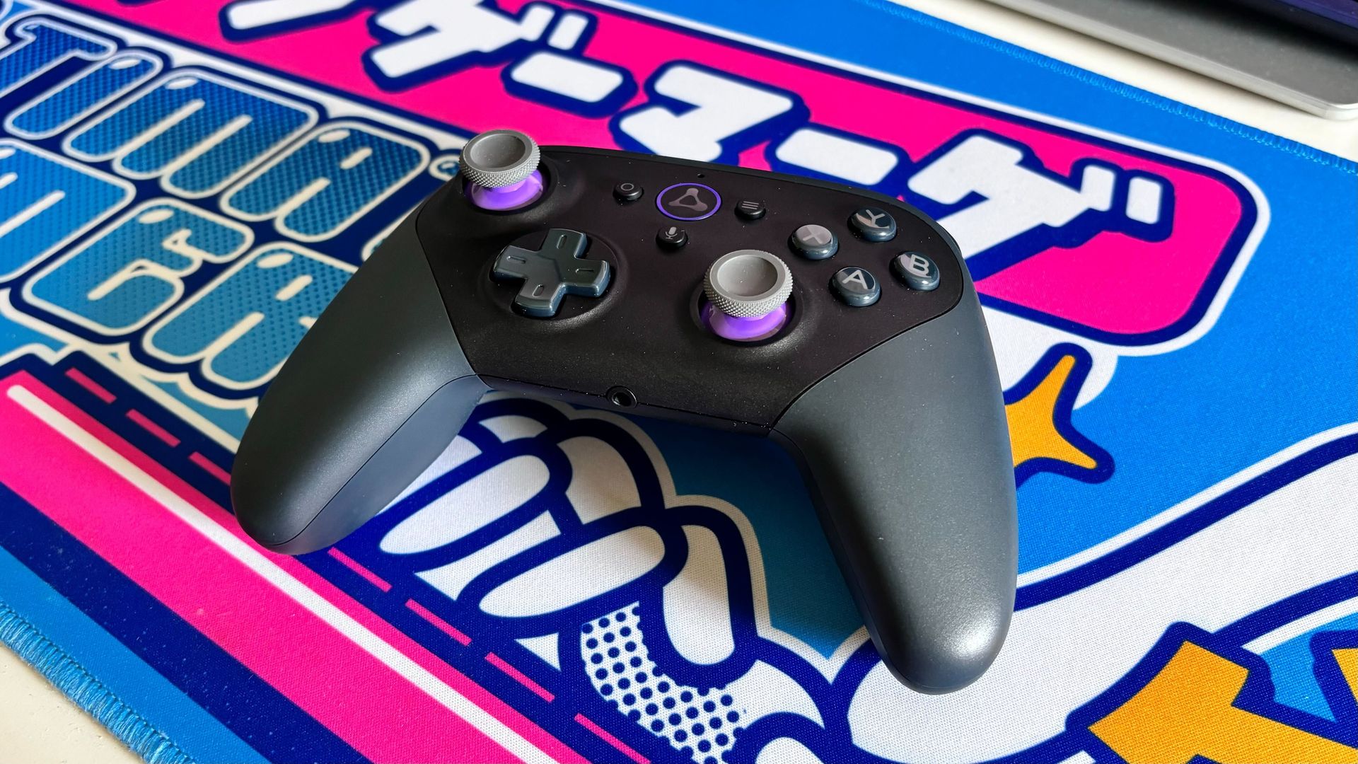 Luna Wireless Controller review: a decent gamepad for Amazon Luna ...