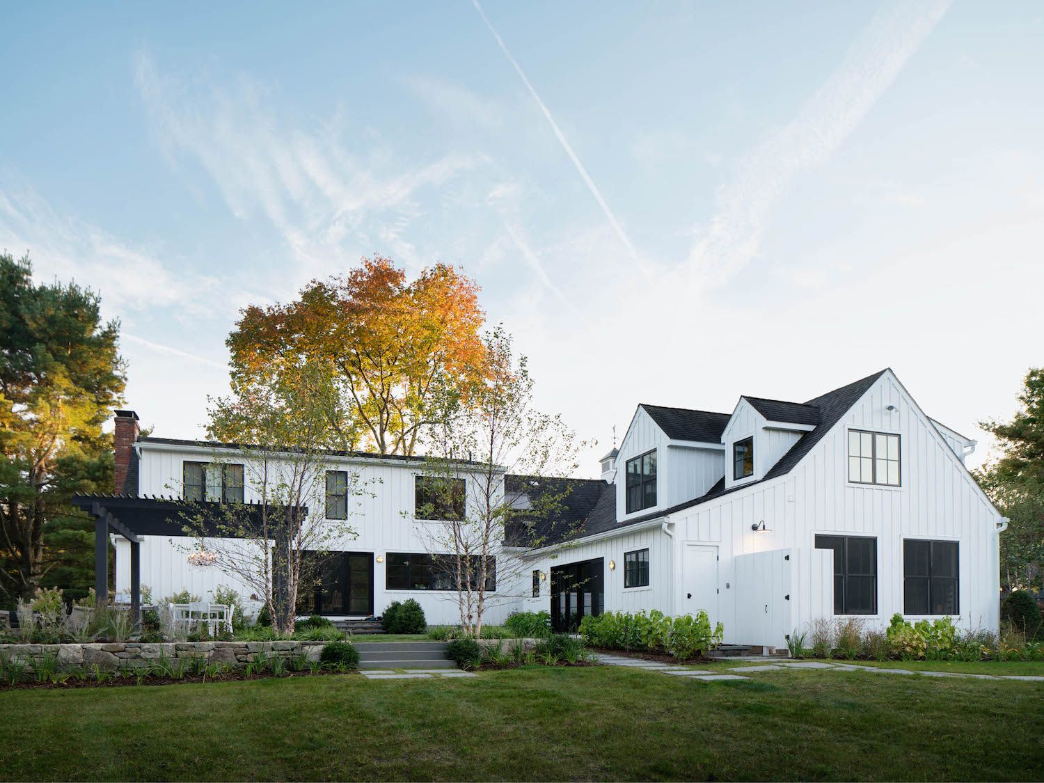 Before & After: See a jaw-dropping farmhouse transformation