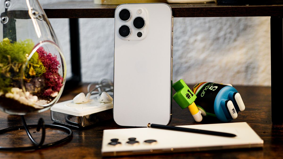 Sorry Samsung The IPhone Is The Only Phone Worth Upgrading Every Year