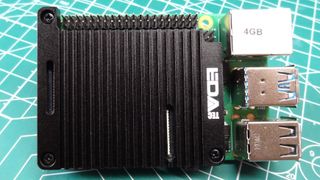 EDATec Passive Coolers for Raspberry Pi 5 and 4 Review: Keeping Cool ...