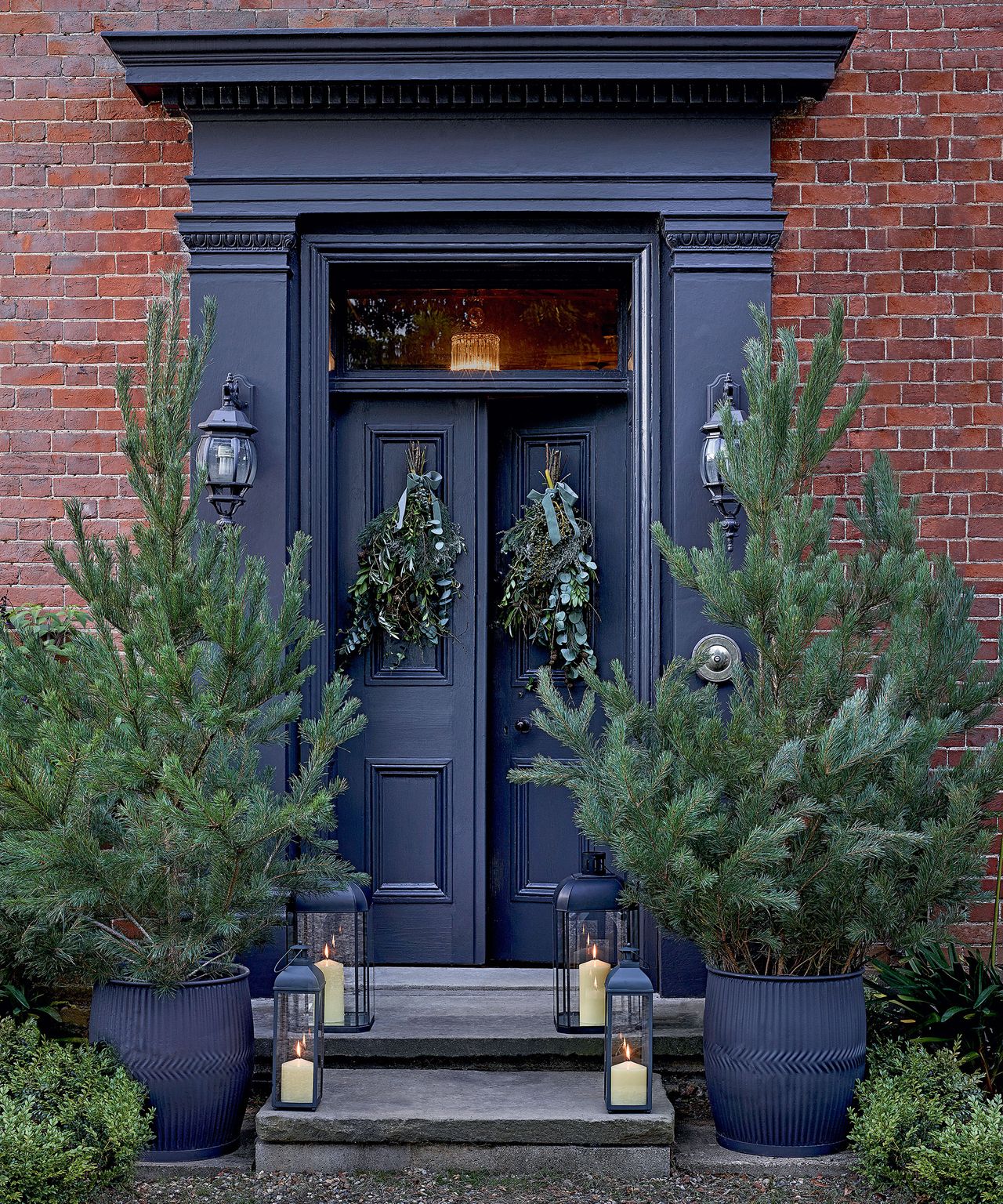 Christmas door decor ideas: 18 ways to create a festive feel | Homes ...