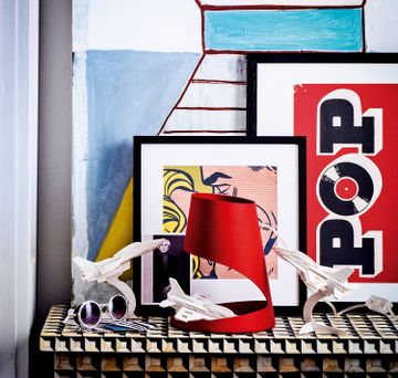 8 ways to style vintage prints in modern homes | Livingetc