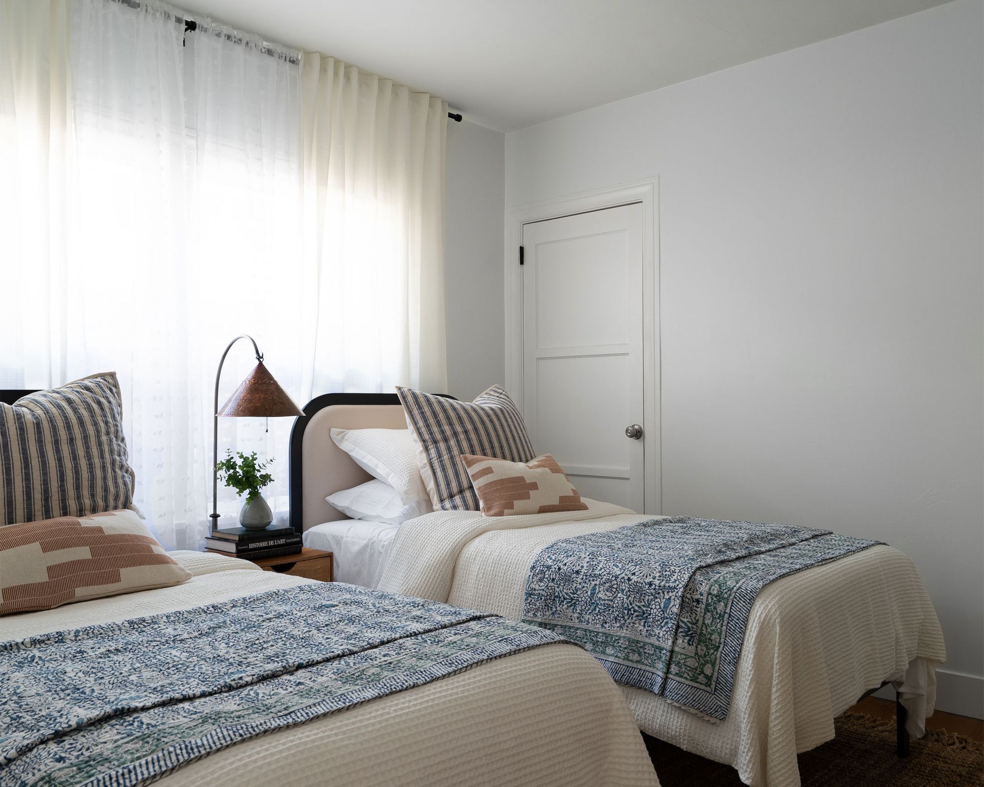 Should your bedding match your wall color? Designers explain | Homes ...