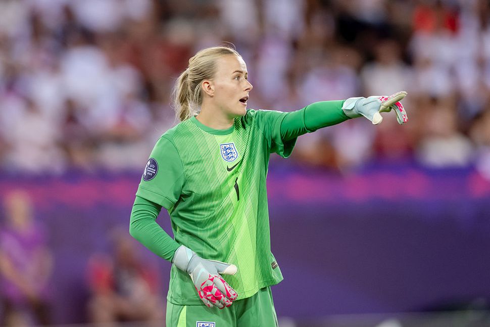 Spain goalkeeper Cata Coll hits back at Hannah Hampton following 'cheat sheet' bottle Euro 2025 ...