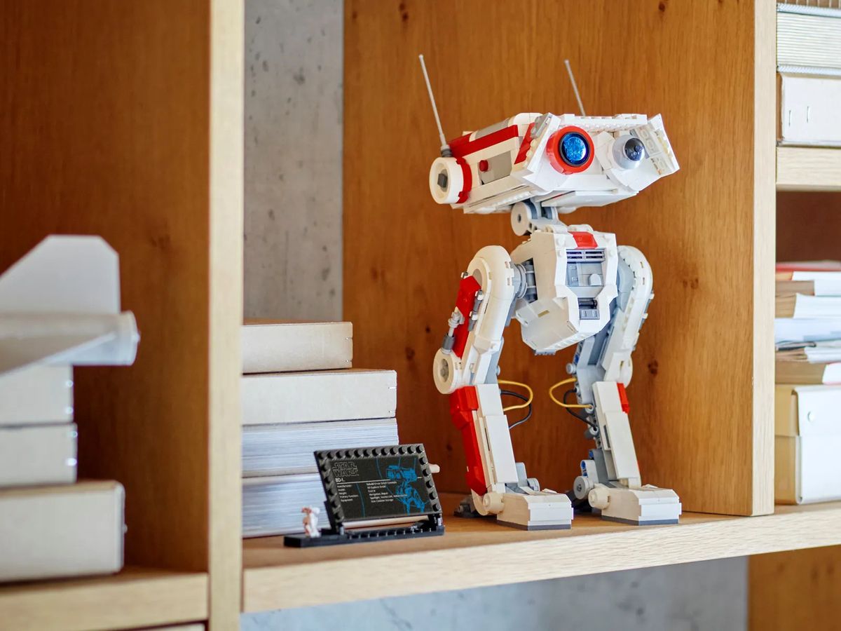 They're doing a Lego kit of Star Wars Jedi: Fallen Order droid BD-1 ...