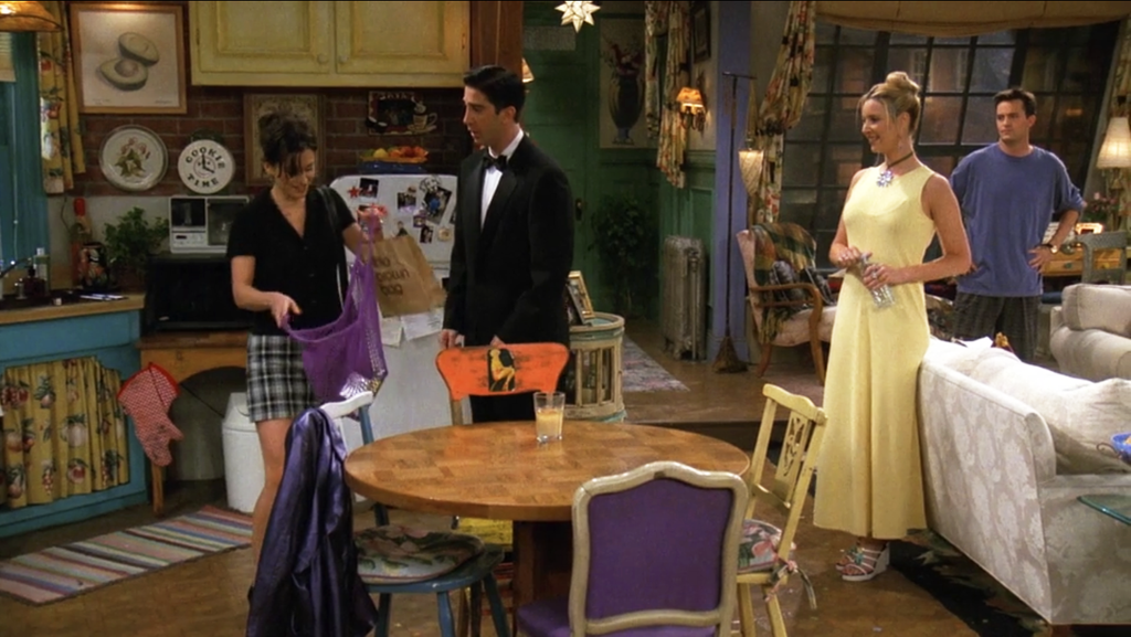 The 40 Best 'Friends' Outfits | Iconic Clothes From Monica, Rachel ...