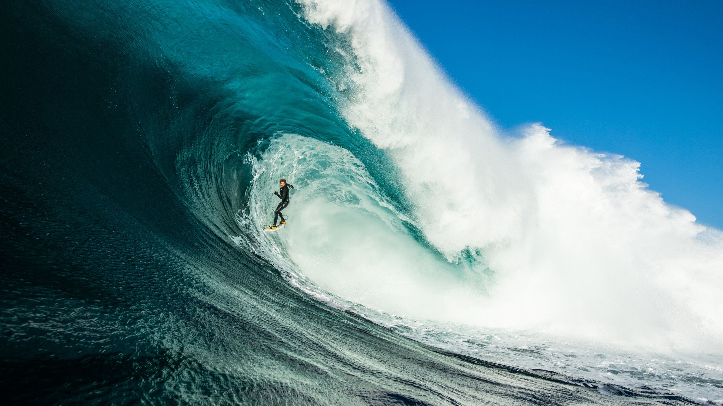 Epic action photography wins Nikon Surf Photo Awards | Digital Camera World
