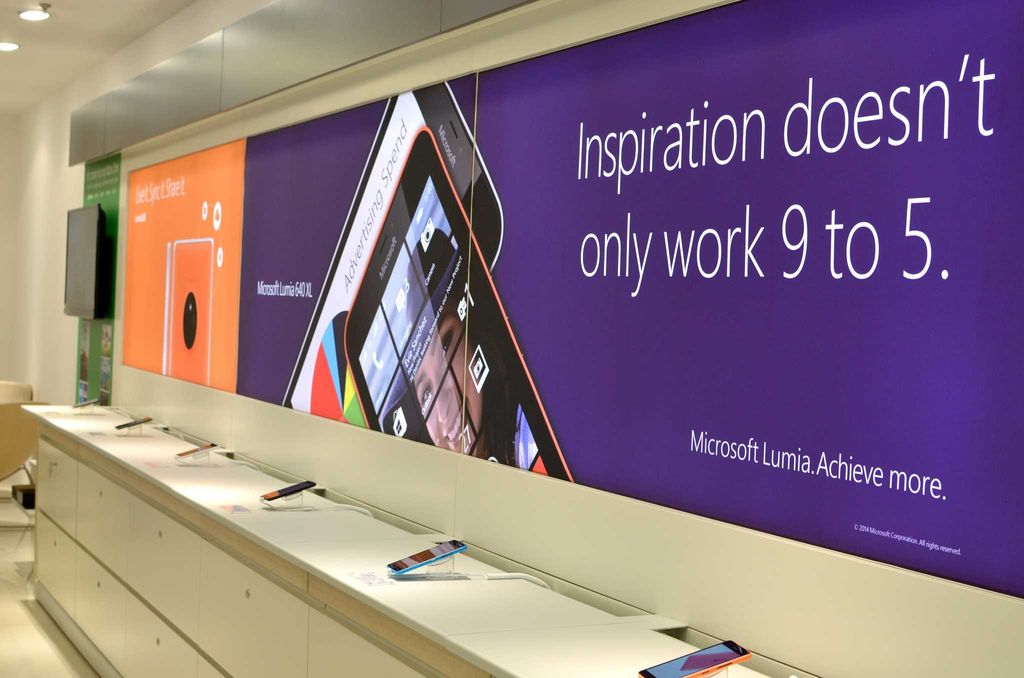 Here are some photos of the first Microsoft Priority Reseller store in ...