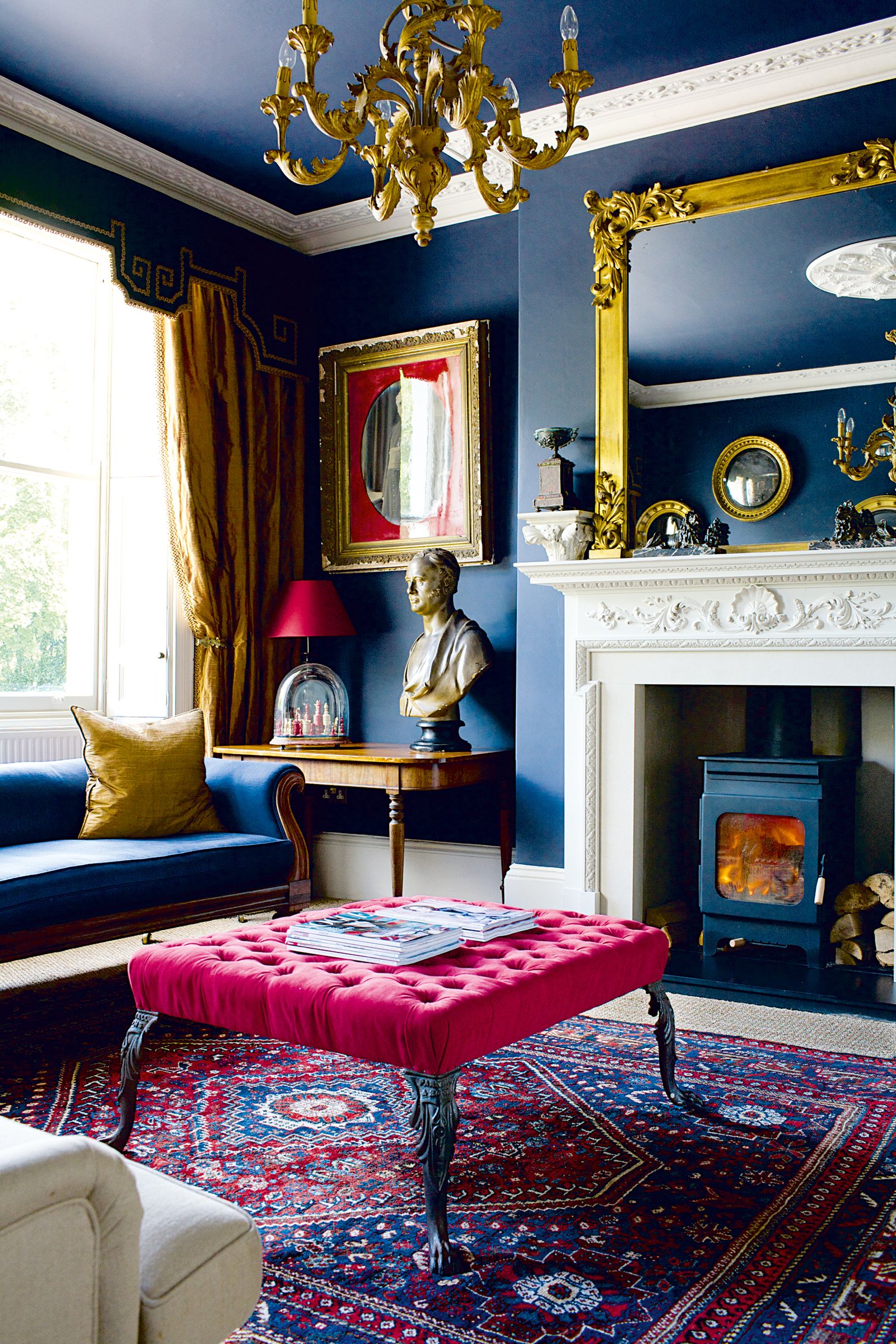 Expert guide to traditional plaster mouldings | Real Homes